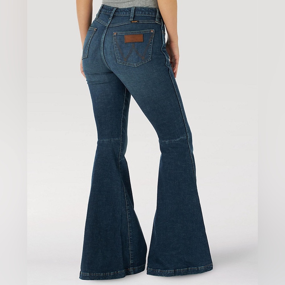 Wrangler Retros High Rise Flares - Medium Wash - Gem